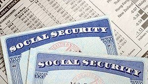 Pros & Cons of Claiming Social Security Early vs. Delayed